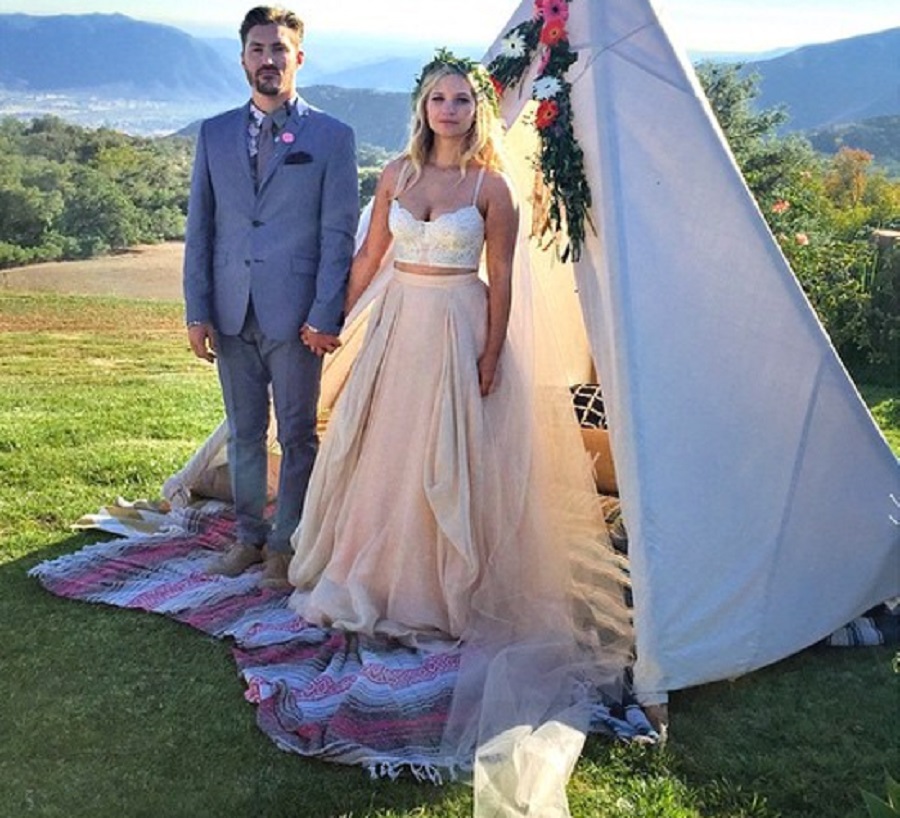 Titokban férjhez ment a Pretty little liars sztárja | Középsuli.hu