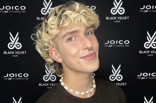 WhisperTont rendőrök menekítették ki a Mammutból | Középsuli.hu