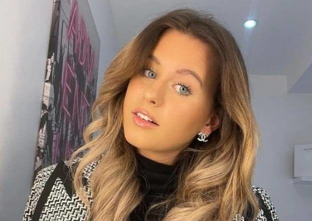 Forstner Csenge már családját is bevonta a TikTok videókba, akik ...